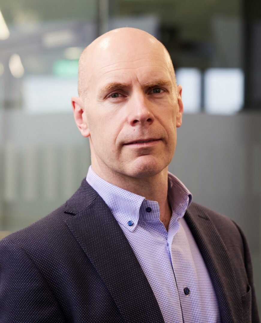 Senior Management Team - Engine Lease Finance Corporation All rights ...