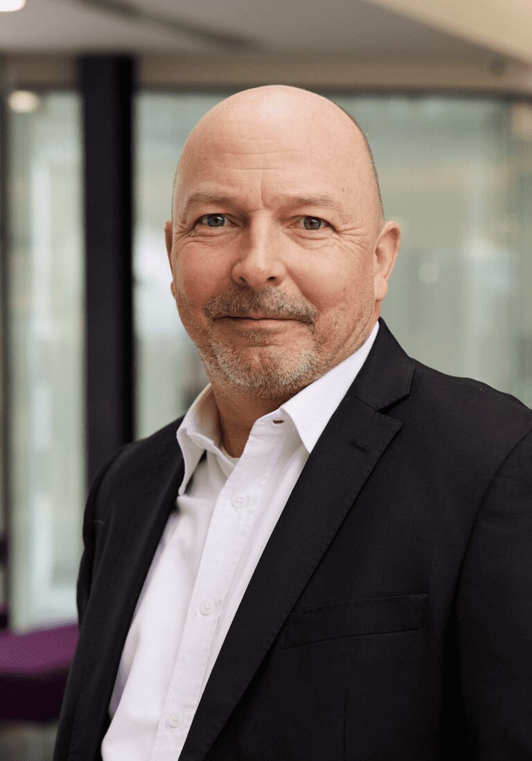 ELFC - Engine Lease Finance Corporation - Going Further Together